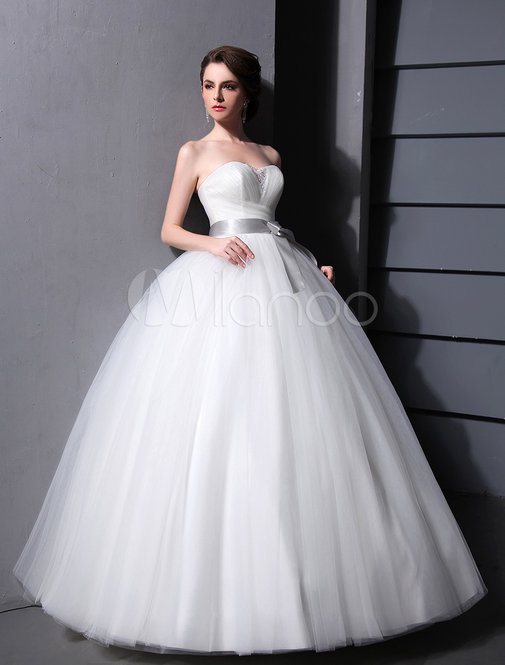 White Ball Gown Sweetheart Neck Bow Sash Tulle Bridal Wedding Dress