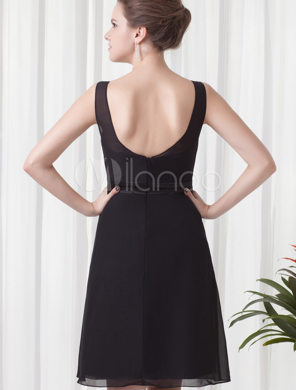 Black Chiffon Homecoming Dress in Knee Length - Milanoo.com