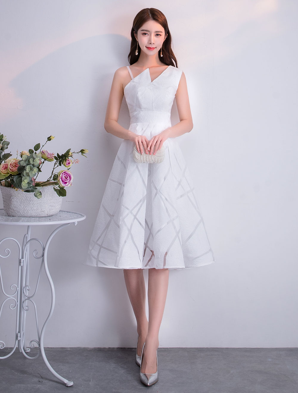 Cocktail Dresses Daffodil Lace Short Sleeveless Asymmetrical Short ...