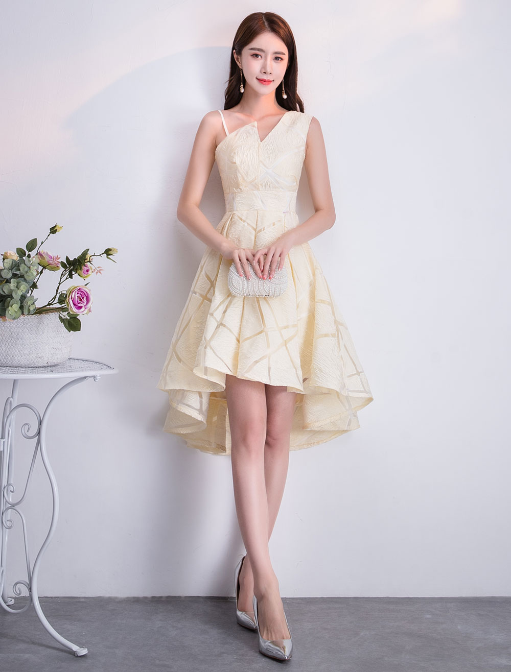 Cocktail Dresses Daffodil Lace Short Sleeveless Asymmetrical Short ...