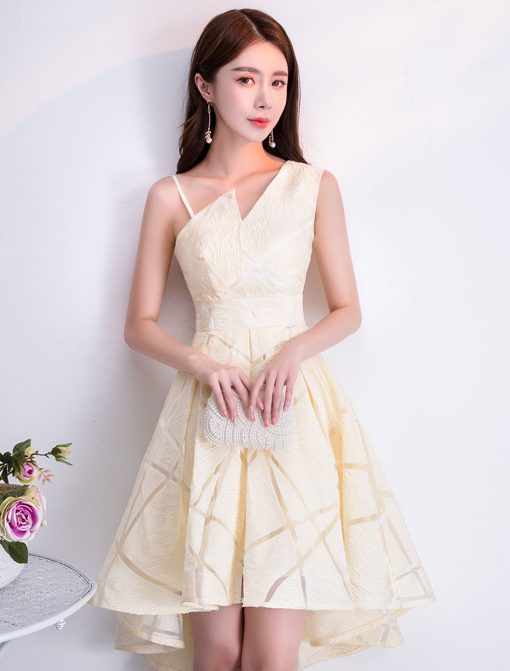 Cocktail Dresses Daffodil Lace Short Sleeveless Asymmetrical Short ...