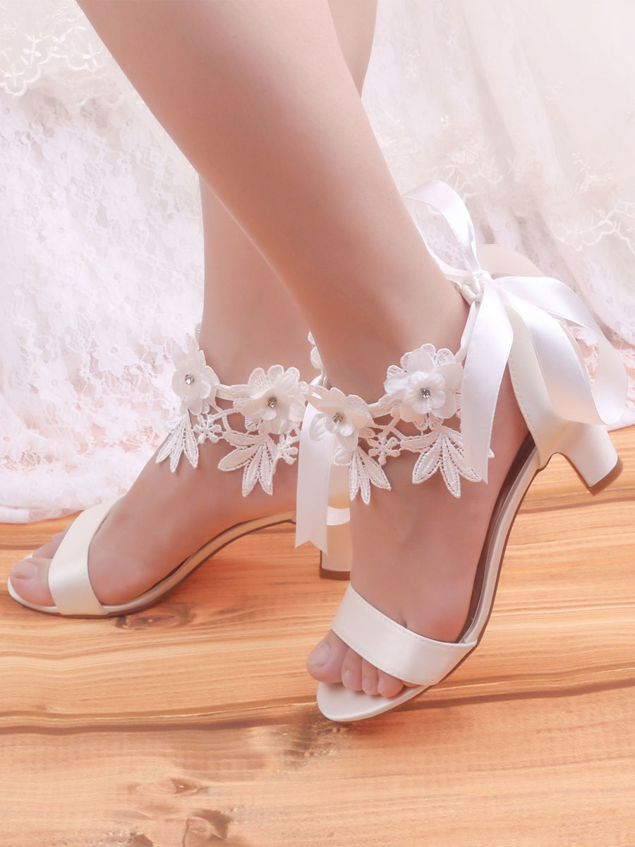 Women's Lace Up Flowers Low Heel Bridal Sandals - Milanoo.com