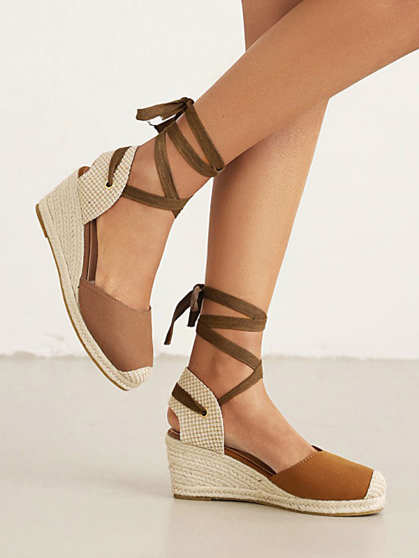 Sandales avec Talons Compensées Femme avec Brides à Lacets Bicolores ...